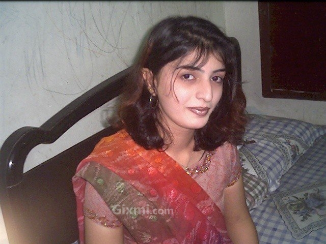 Mobile Girls Archives Gixmi